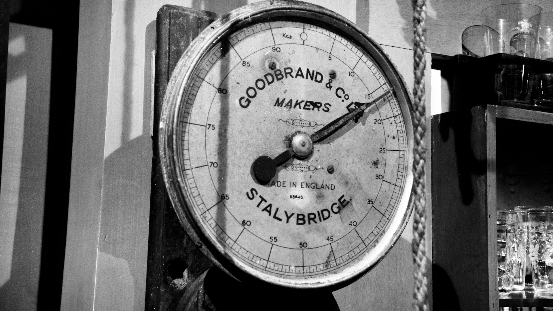 Barometers and Pressure Systems: Reading the Air